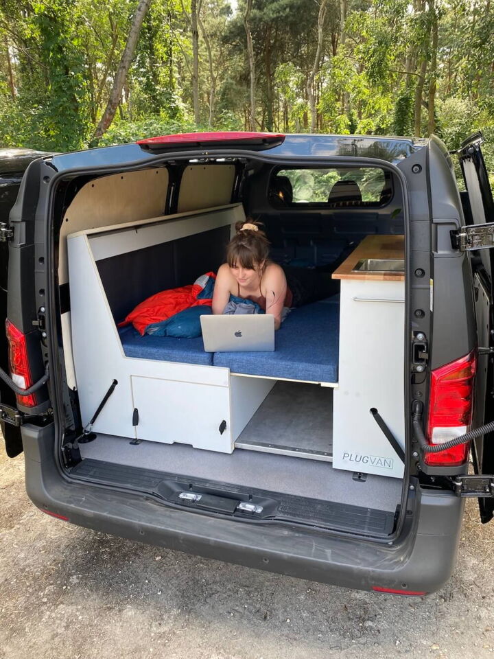 PlugVan Small - Camping module for small vans - PlugVan