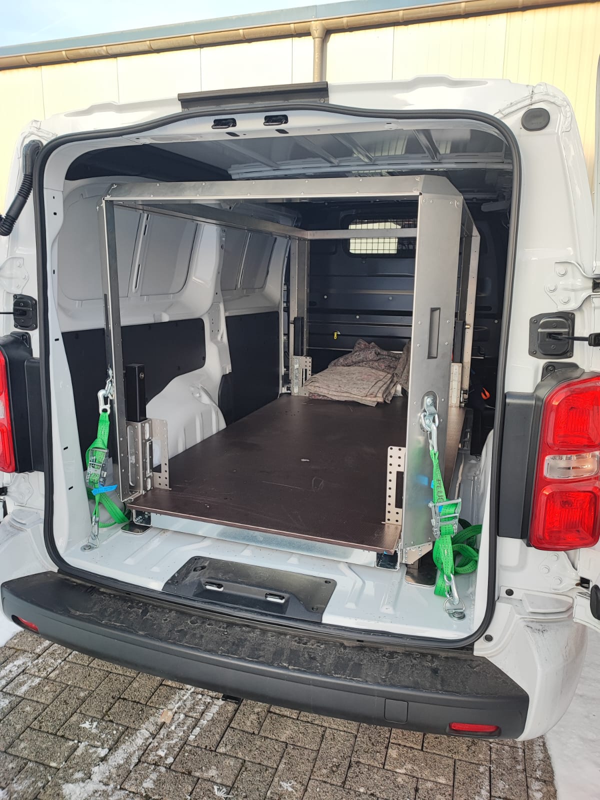 PlugVan frame for your own ideas - PlugVan